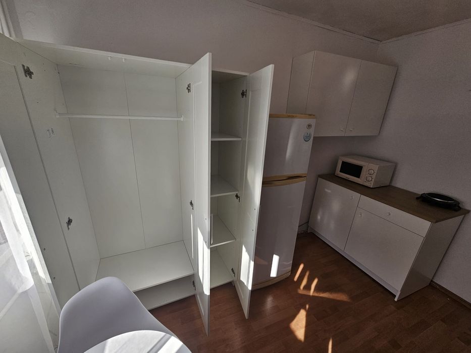 Garsoniera nou mobilata / camera extra depozitare / Calea Buziasului ...