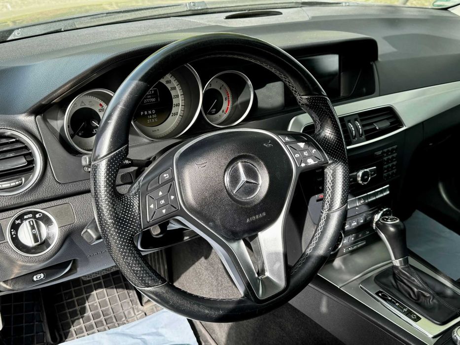 Mercedes-Benz C250 4Matic Targu Jiu • OLX.ro