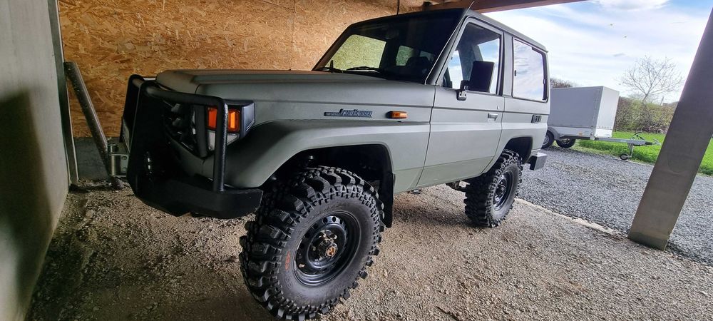 TOYOTA LAND CRUISER- HZJ 71, auoutilitara,131 cp ,4,2D OME ,Warn LED, Oradea • OLX.ro