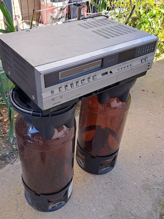 Betamax Vhs profesional anii 80 Bascov • OLX.ro