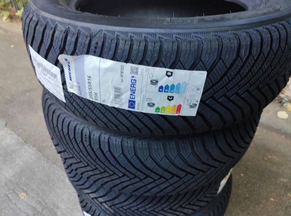 Anvelope Iarna 205 55 R16 Michelin Bucuresti Sectorul 3 • OLX.ro