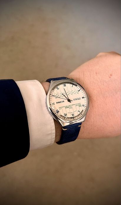 Raketa ceas rusesc mecanic multicalendar NOS Bucuresti Sectorul 6 • OLX.ro
