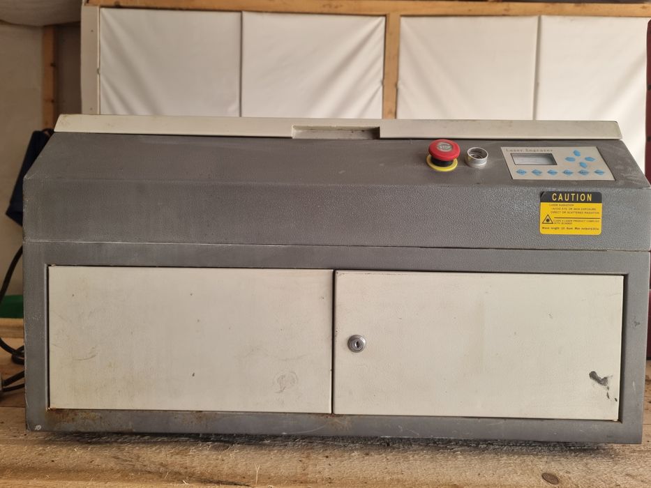 Vand aparat gravator laser CO2 LG3040 masa de lucru 40x30cm Cumpana ...