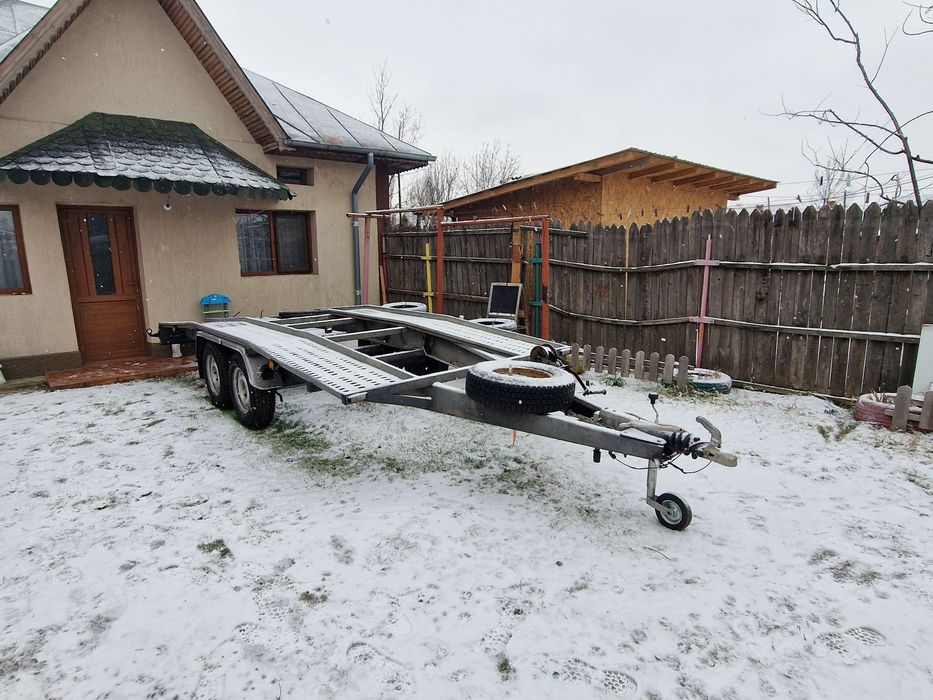 Remorca auto Platforma auto de vanzare Gaesti • OLX.ro