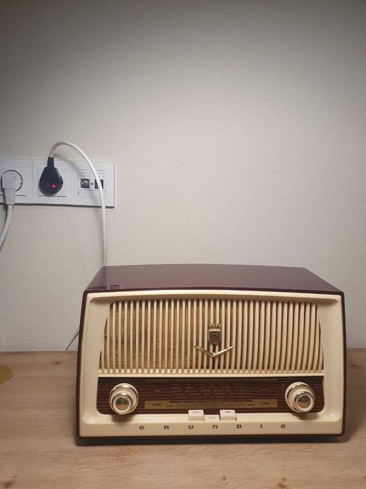 Grundig Type 87a, radio de epocă cu tuburi Baia Mare • OLX.ro