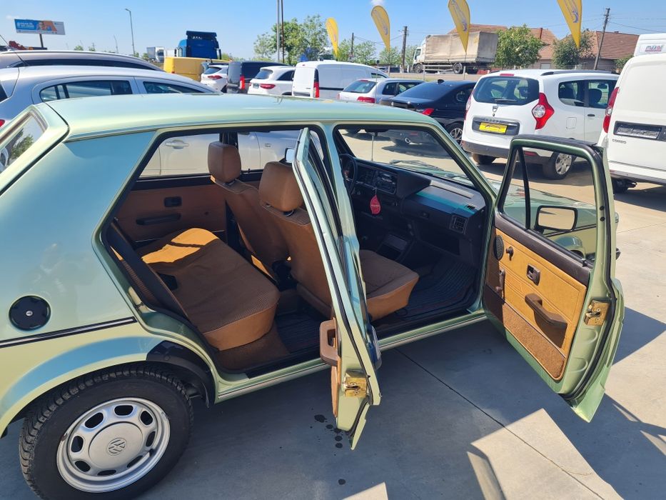 Vw Golf GLS an 1981 benzină 1 3 168.000 km Arad • OLX.ro