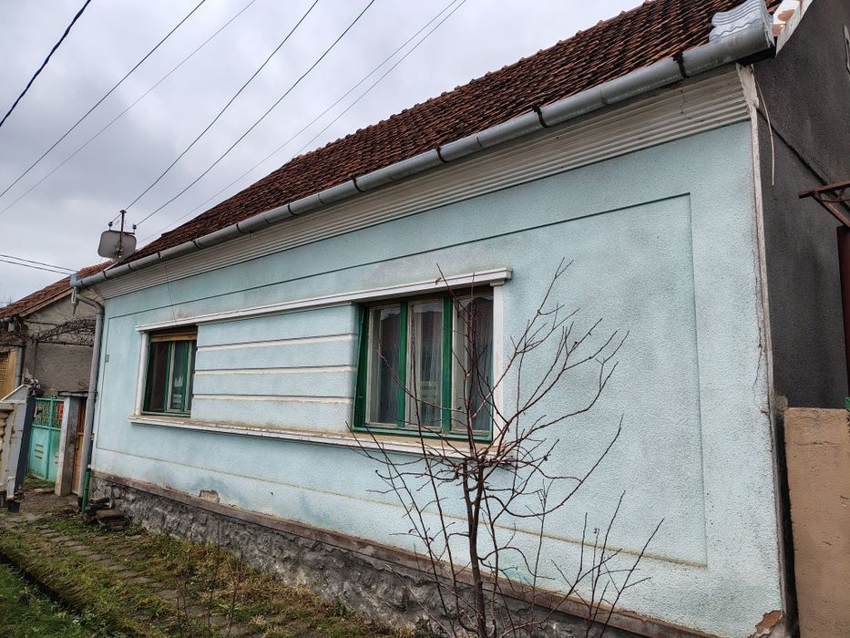 Vând casă în Aleșd Alesd • OLX.ro