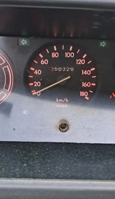 Nissan patrol K260 Lunca Lesului • OLX.ro