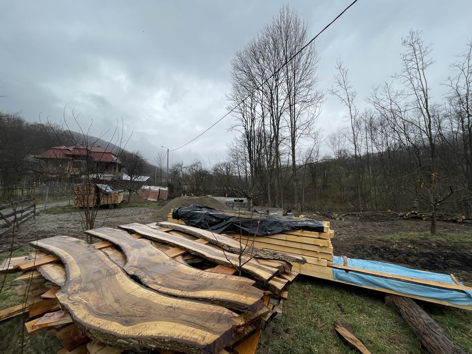 Cherestea / Blat /Poștă din lemn de nuc Sannicoara • OLX.ro