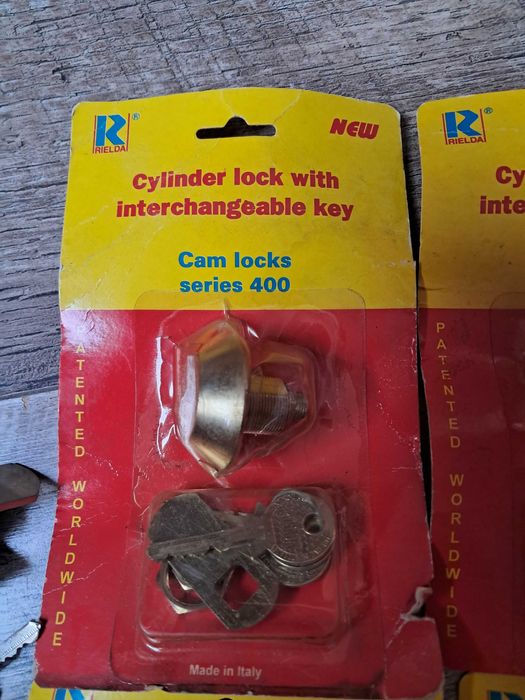 RIELDA 400 секретни ключалки за вендинг машини с по 3 ключа всяка.. гр ...