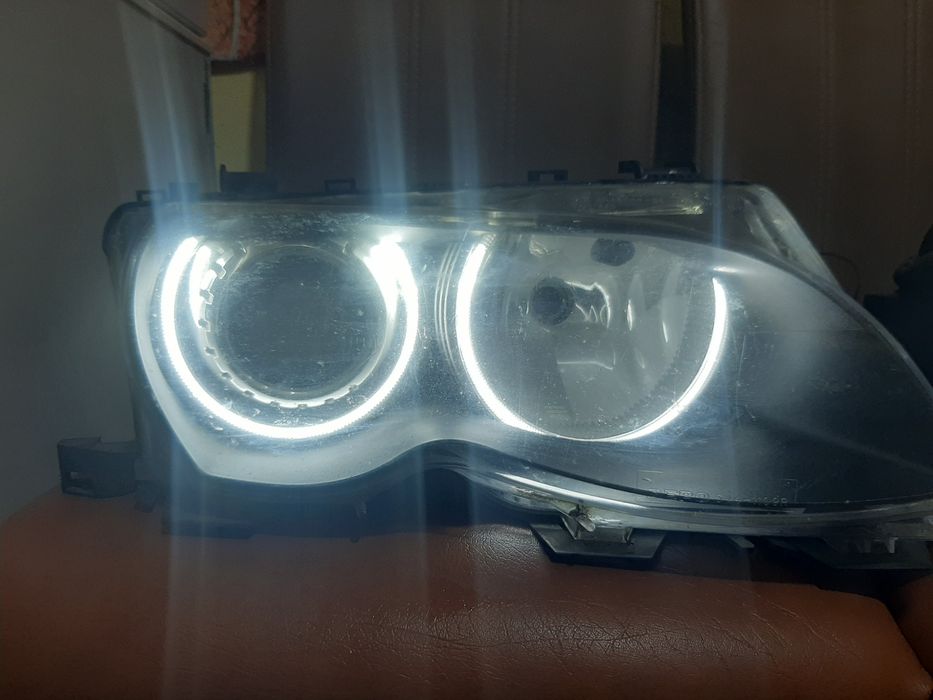 Faruri bmw e46 facelift xenon europa pentru piese Oradea • OLX.ro