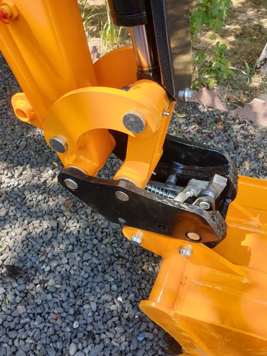 Miniexcavator SW-25 Timisoara • OLX.ro