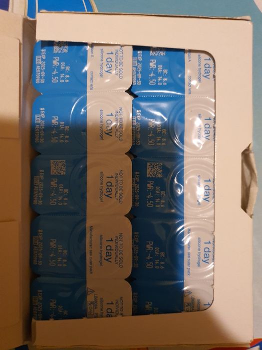 Lentile zilnice Vivid iWear pt protectia ochilor Risculita • OLX.ro