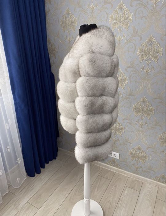 Haina de blana naturala vulpe polara alba natural fur Constanta • OLX.ro