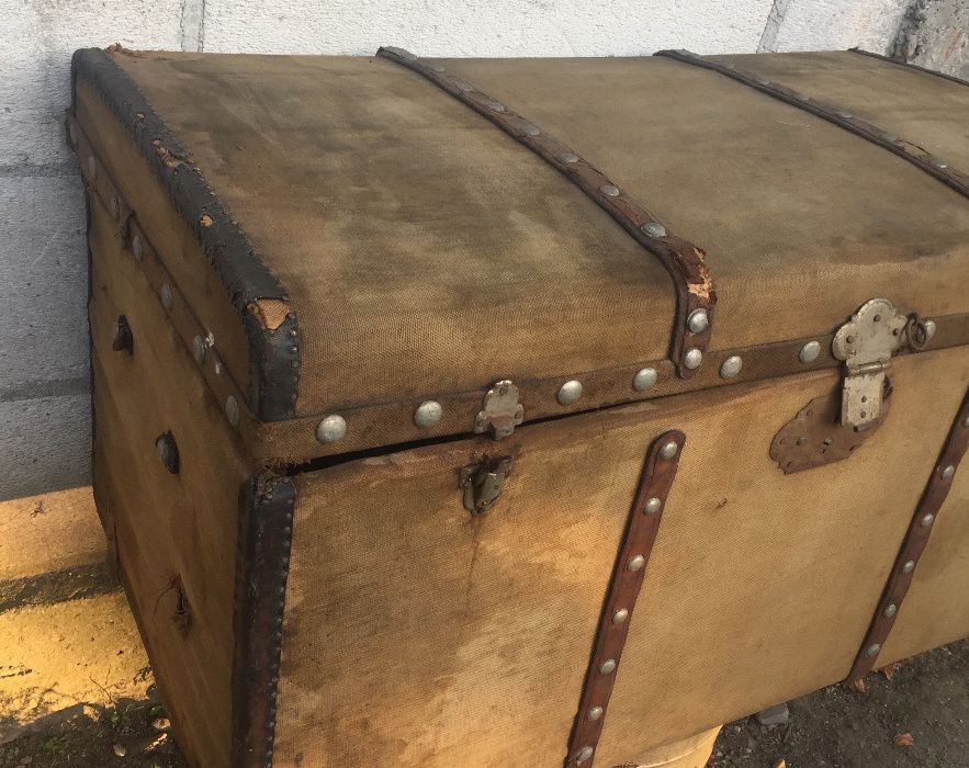 Cufar vechi, lada de zestre , decor Fusea • OLX.ro