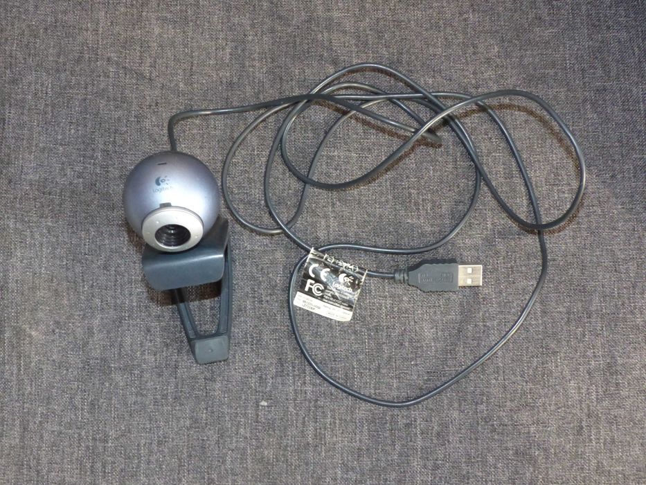 Camere web A4Tech si Logitech Caracal • OLX.ro