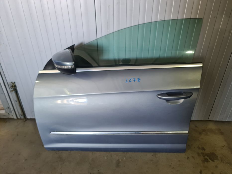Usa stanga fata vw passat CC an 2009 cod culoare LC7Z Ungheni • OLX.ro
