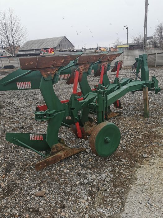 Vand plug reversibil 3 trupite brazde Duro recent adus Oradea • OLX.ro