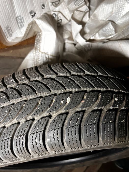 Anvelope iarna 205/55/R16 Sibiu • OLX.ro
