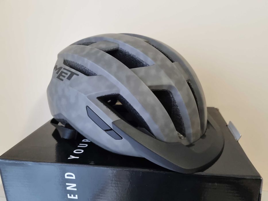 Каска за колоездене Met Allroad, размер L (58-61 см) гр. Варна Левски ...