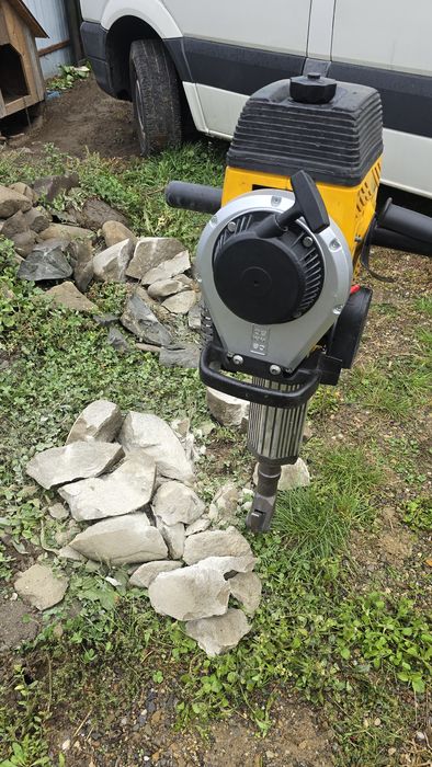 Picamer Wacker Neuson BH24 pe benzina Asau • OLX.ro