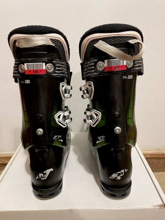 Clapari schi nr mondo 27,27,5,28,29, nr european 41-46 Bucuresti ...