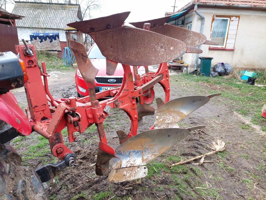 Vănd plug reversibil 2 trupițe Satu Mare • OLX.ro