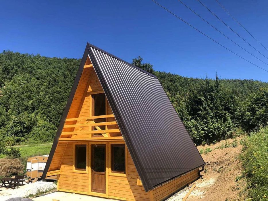 Cabane tip A frame și case de locuit normale foișoare terase Fagaras ...