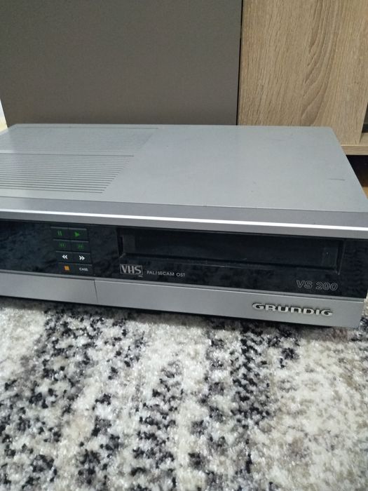 1984 Grundig VS 200 vintage video VHS Player Cisnadioara • OLX.ro