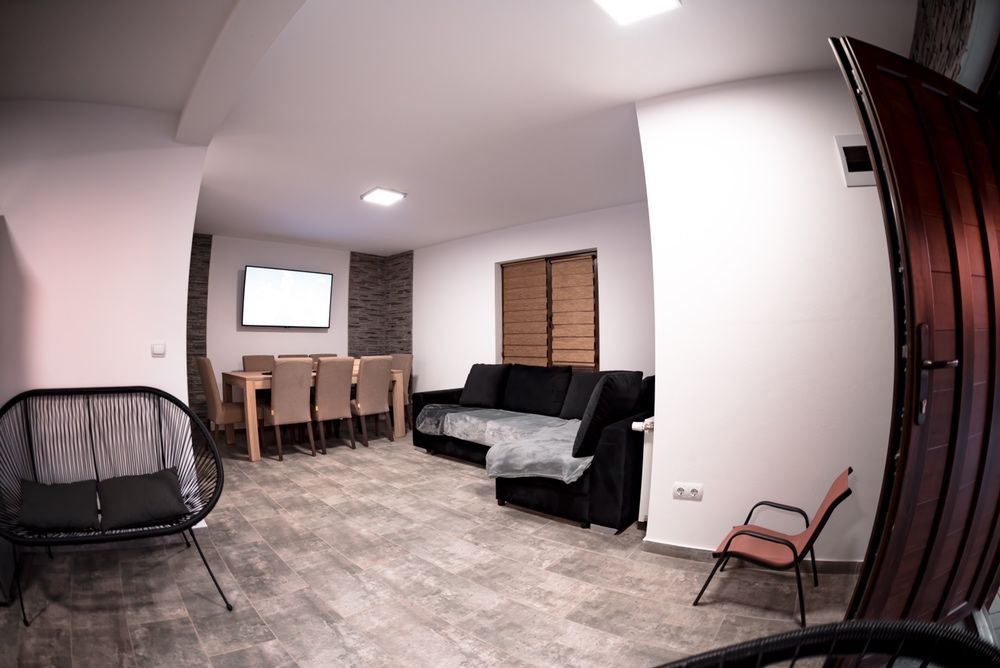 De Vanzare! De inchiriat! Cabana “Baltagu” ciubar ! Beclean • OLX.ro