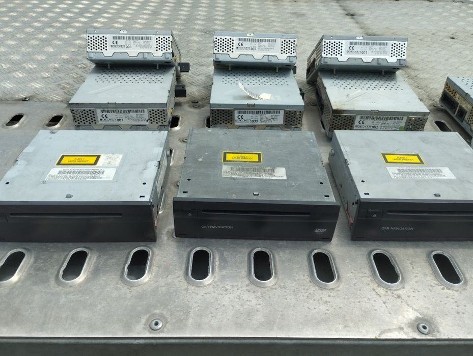 Усилвател Бекер и DVD за Mercedes W211 W219 Audio Gateway Becker DVR гр ...