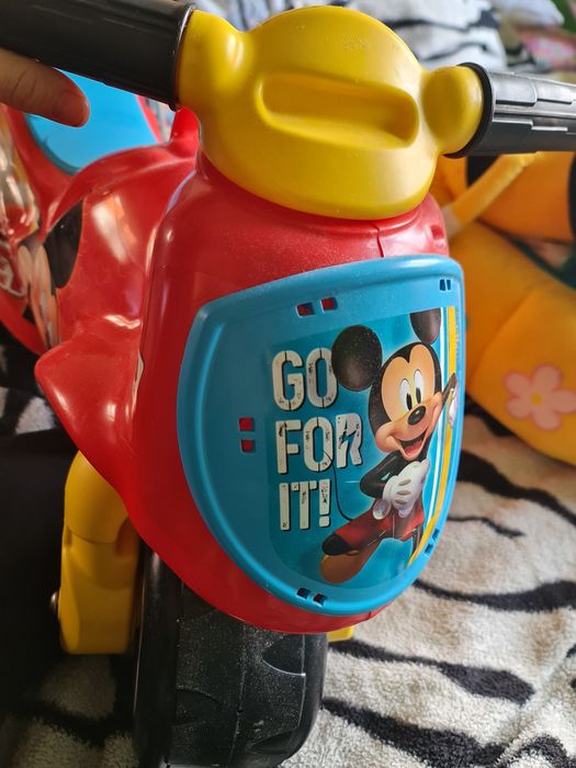 Motocicleta copii cu Mickey sau Fisher price Zalau • OLX.ro