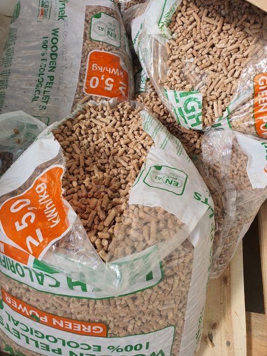 Peleti barlinek premium, brad 100%, 26 pe/sac Rosiori de Vede • OLX.ro