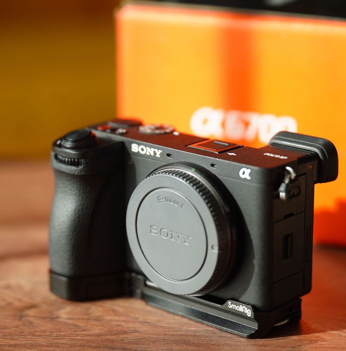 Sony a6700 + Smallrig base plate гр. Пловдив Сточна гара • OLX.bg
