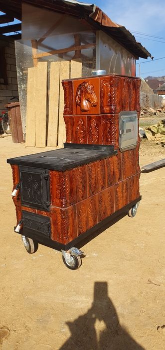 Soba teracota cu plita 4R pe rori Corbi • OLX.ro