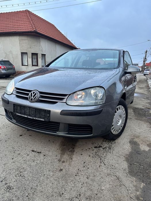Golf 5 benzina 1.4 2005 Reghin • OLX.ro