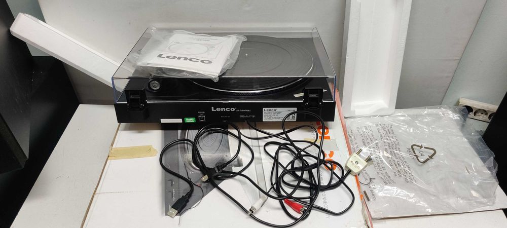 Muzica Lenco L 3867 pick up nou cutie vinil muzica Craiova • OLX.ro