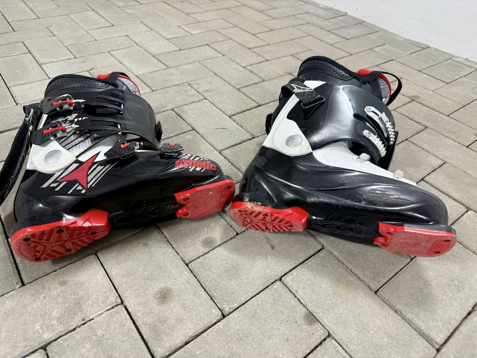 Clapar schi Atomic 42-43, 280-285 Sfantu Gheorghe • OLX.ro