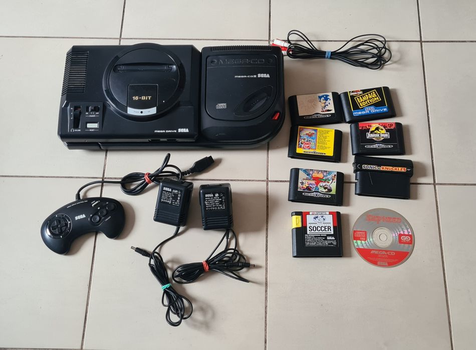 Consola Sega Mega Drive + Mega CD 2 + Jocuri Cluj-Napoca • OLX.ro