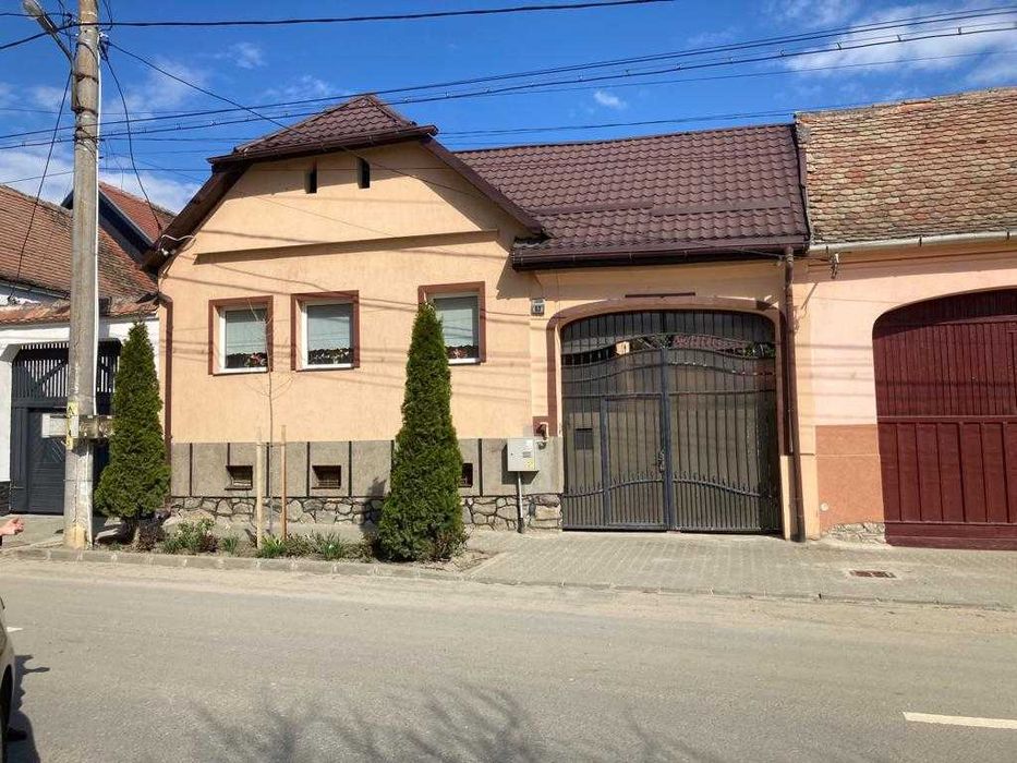 Vand casa in Bungard, la 7 km distanta de Sibiu, in Comuna Selimbar ...