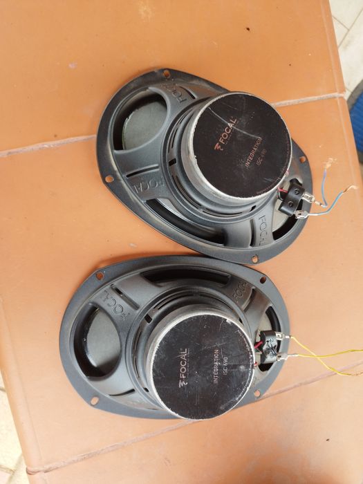 Boxe auto profesionaleFOCAL Valenii de Munte • OLX.ro