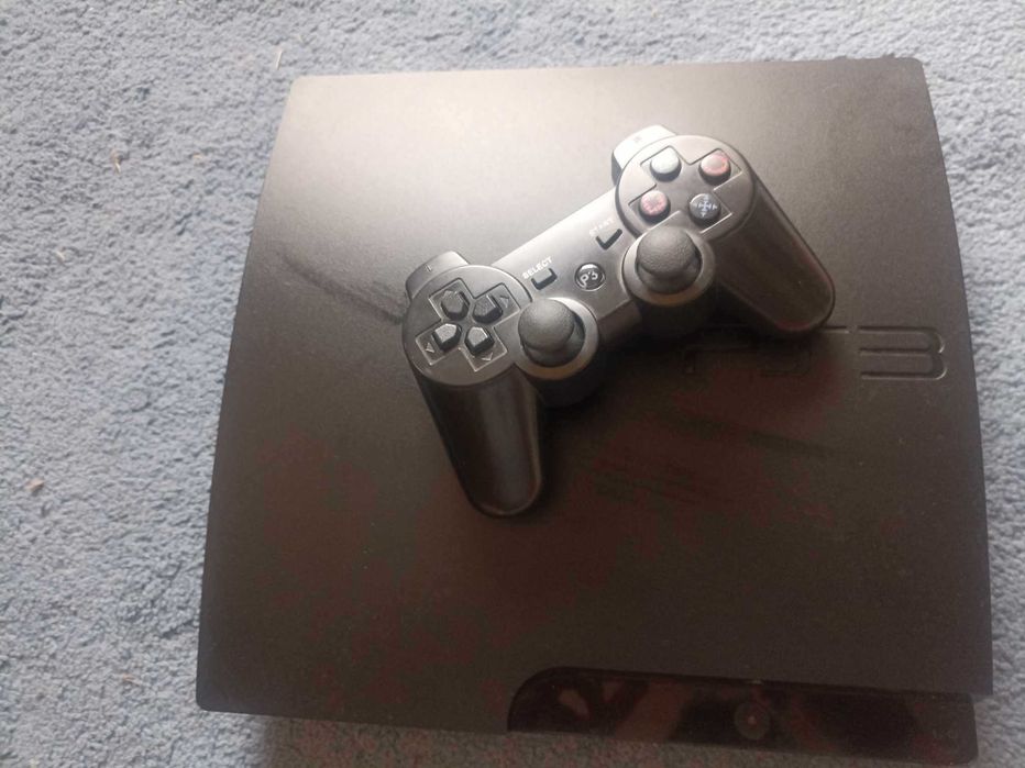Playstation 3, запазен, работи добре,джойстик,захранващи кабели,3 игри гр. Севлиево • OLX.bg