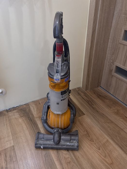 Прахосмукачка Dyson DC 24 гр. Търговище Вароша • OLX.bg