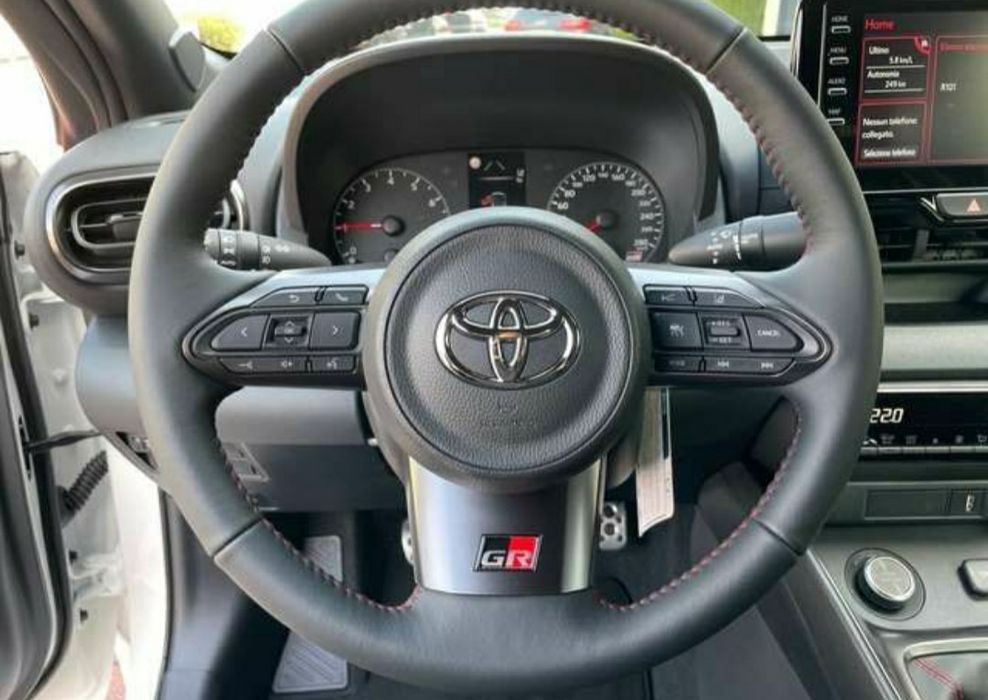 Toyota Yaris GR, Performance Pack Lazaret • OLX.ro