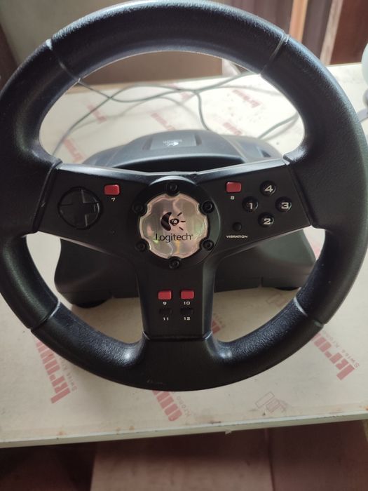 Volan Logitech Formula Vibration făra pedale Targu Jiu • OLX.ro