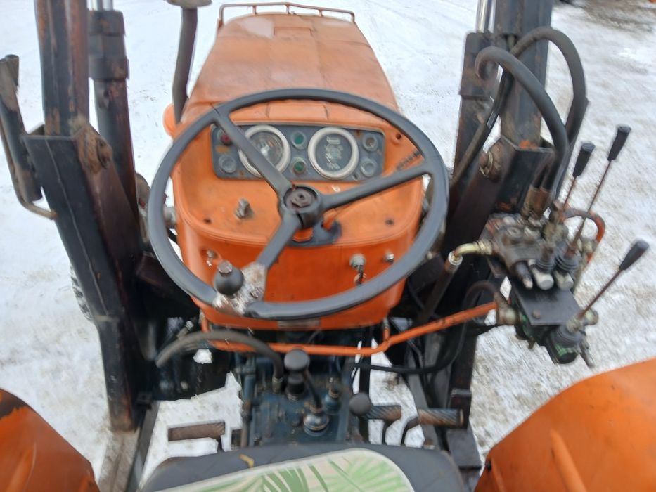 Tractor fiat 550 cu incarcator frontal Maierus • OLX.ro