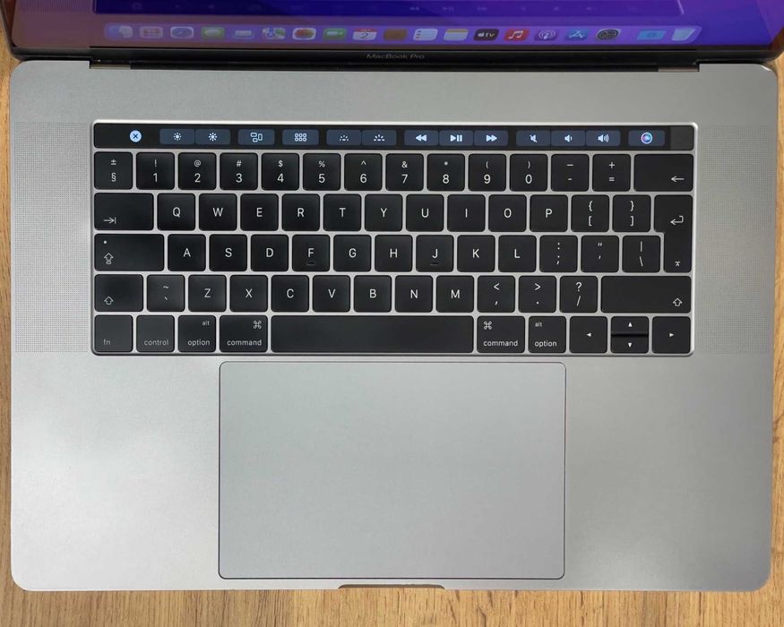 MacBook Pro 15 2016 i7 SSD 512GB RAM 16GB AMD Radeon 455 | TrueGSM ...