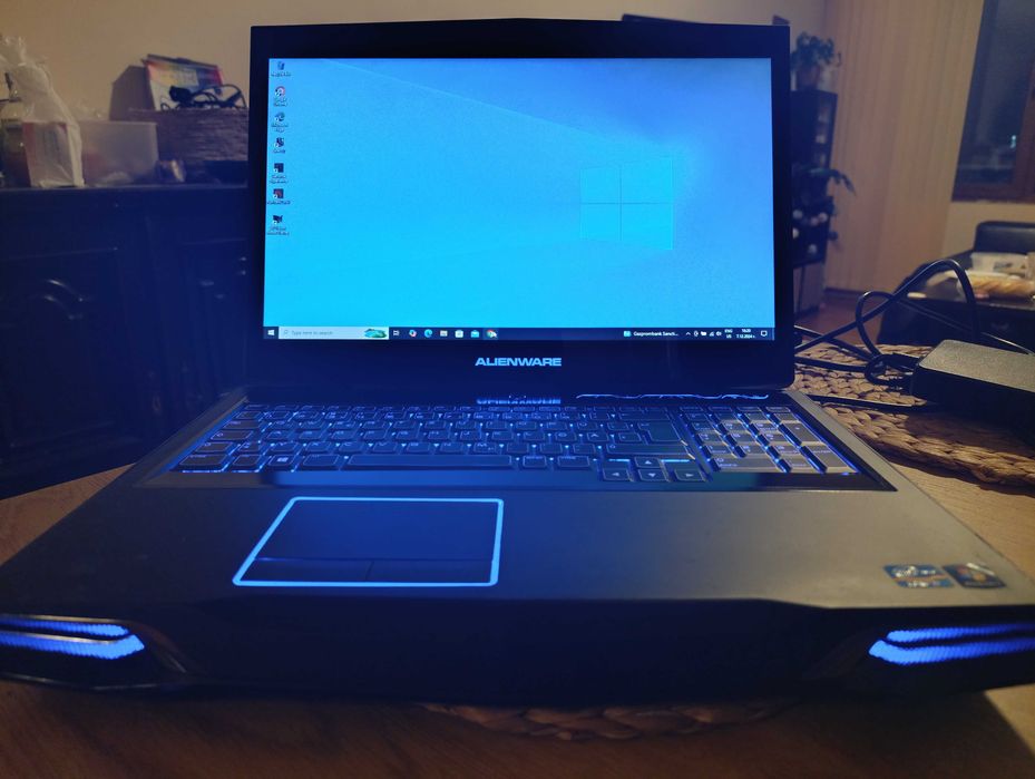 Alienware m17x R4 гр. София Лозенец • OLX.bg