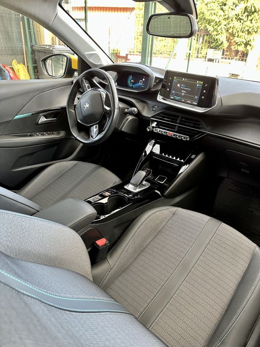 Peugeot E208 ALLURE primul proprietar Corbeanca • OLX.ro
