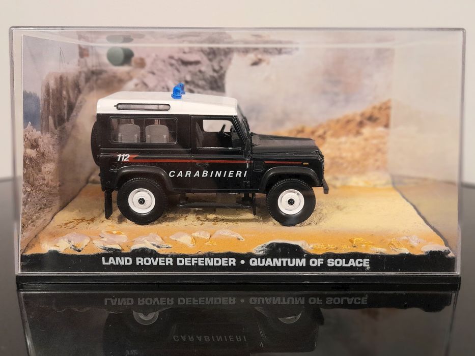 Land Rover Defender - QUANTUM OF SOLACE 1:43 Eaglemoss Bucuresti ...